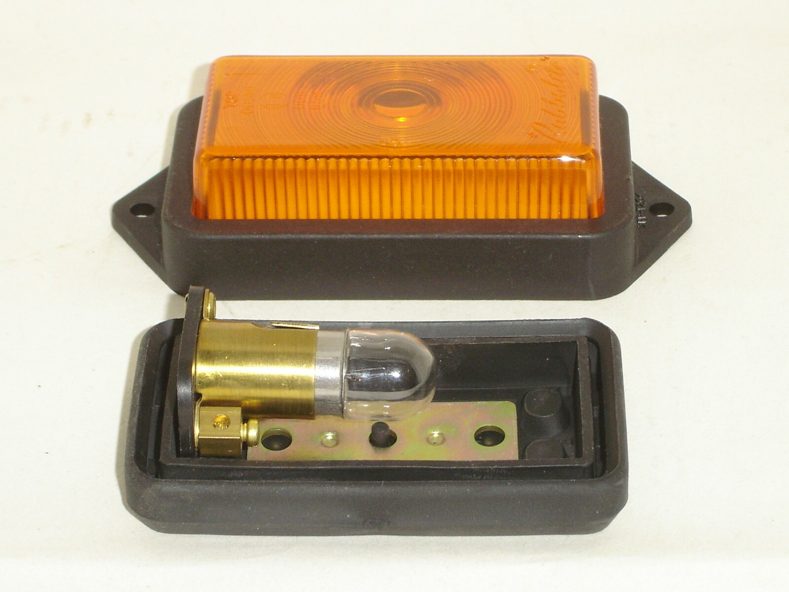 Rubbolite Model 550 Amber Marker Lamp 550/03/00 | eBay UK