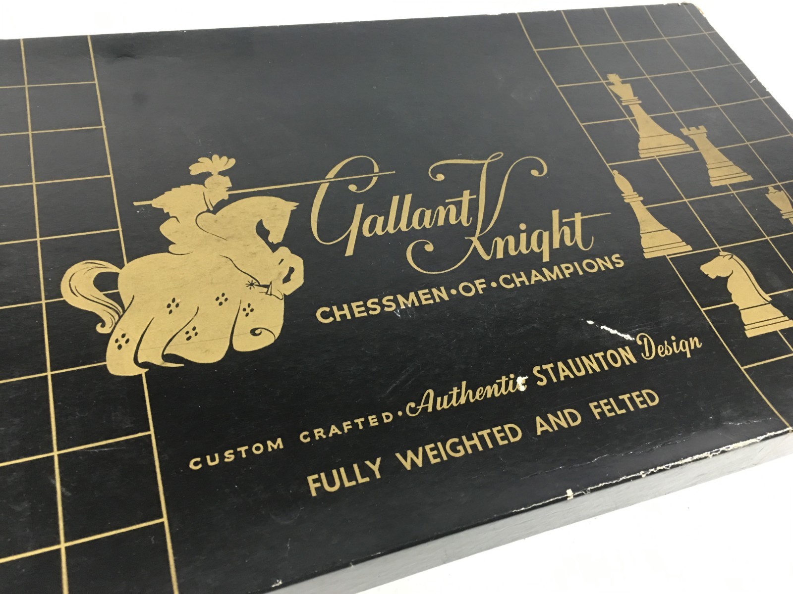 Gallant Knight Chess Set Chessman of Champions Staunton Design Vintage ...