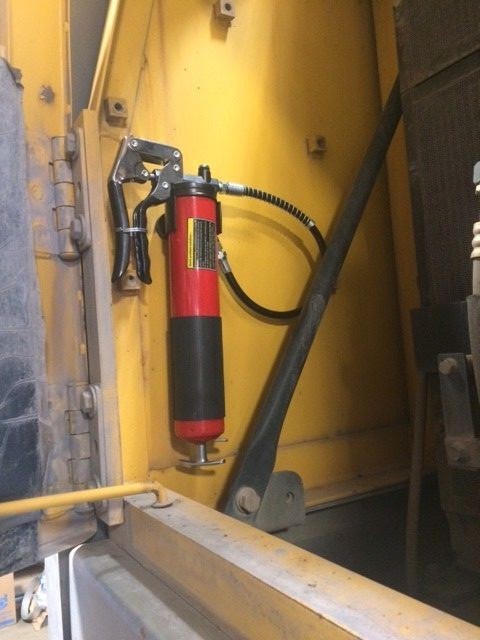 MAGNETIC GREASE GUN HOLDER Aerosol, Paint Can Clip, Equipment Cab ...