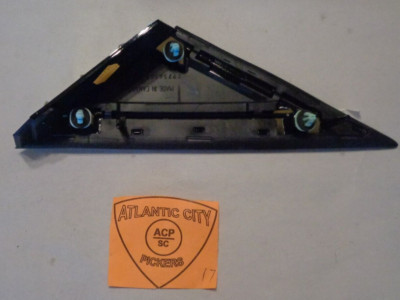 GM 20933776 PASSENGER SIDE FRONT FENDER ACCESS COVER MOLDING | eBay