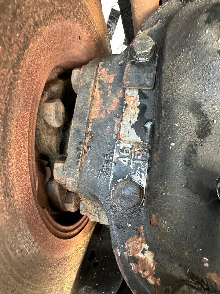 JAGUAR XJ6 SERIES 1 REAR AXLE AND SUSPENSION UNIT COMPLETE. 2.42 ...