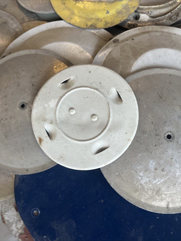 Aircraft Wheel Hubs And Inspection Covers. Perhaps Stinson? Cessna ...