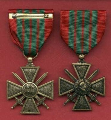 WWII French France Cross of War Croix de Guerre Award Medal | eBay