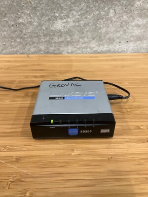 Cisco Linksys SD205 Silver Wired LAN 5 Port 10/100 Mbps Ethernet Switch ...