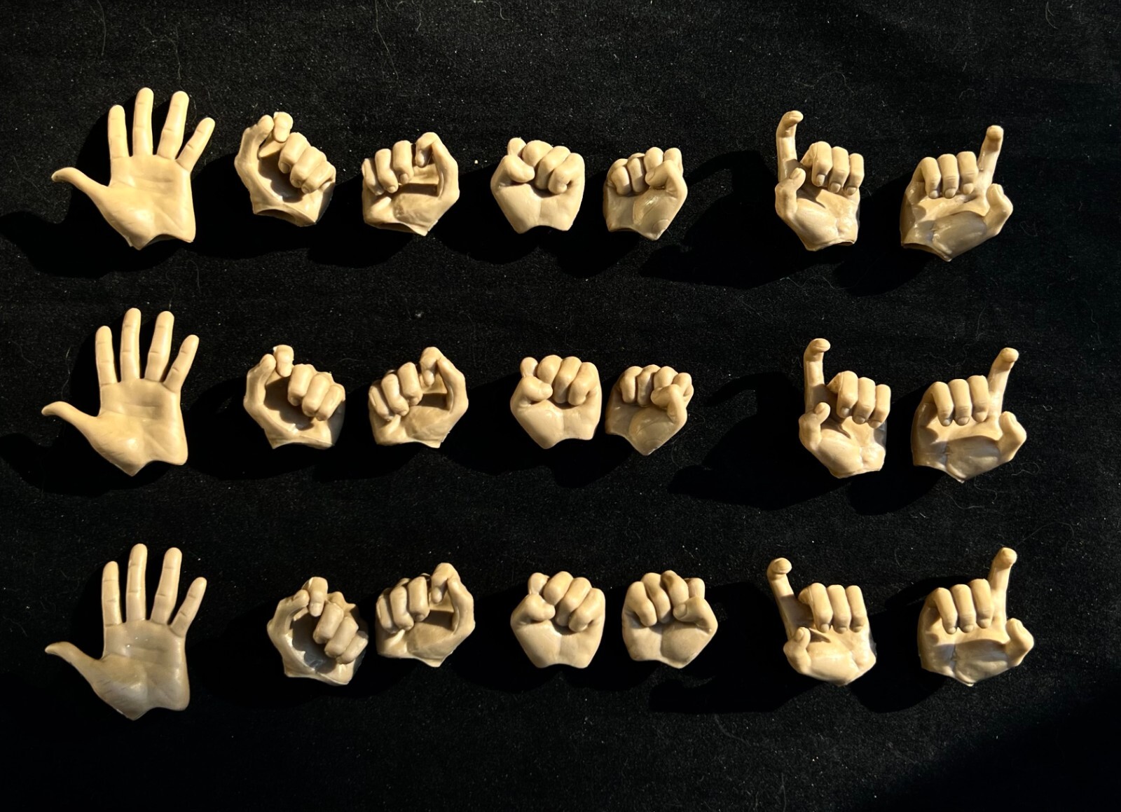 1/6 scale COOMODEL Three Sets of Seven Hands- including Fists, Trigger ...