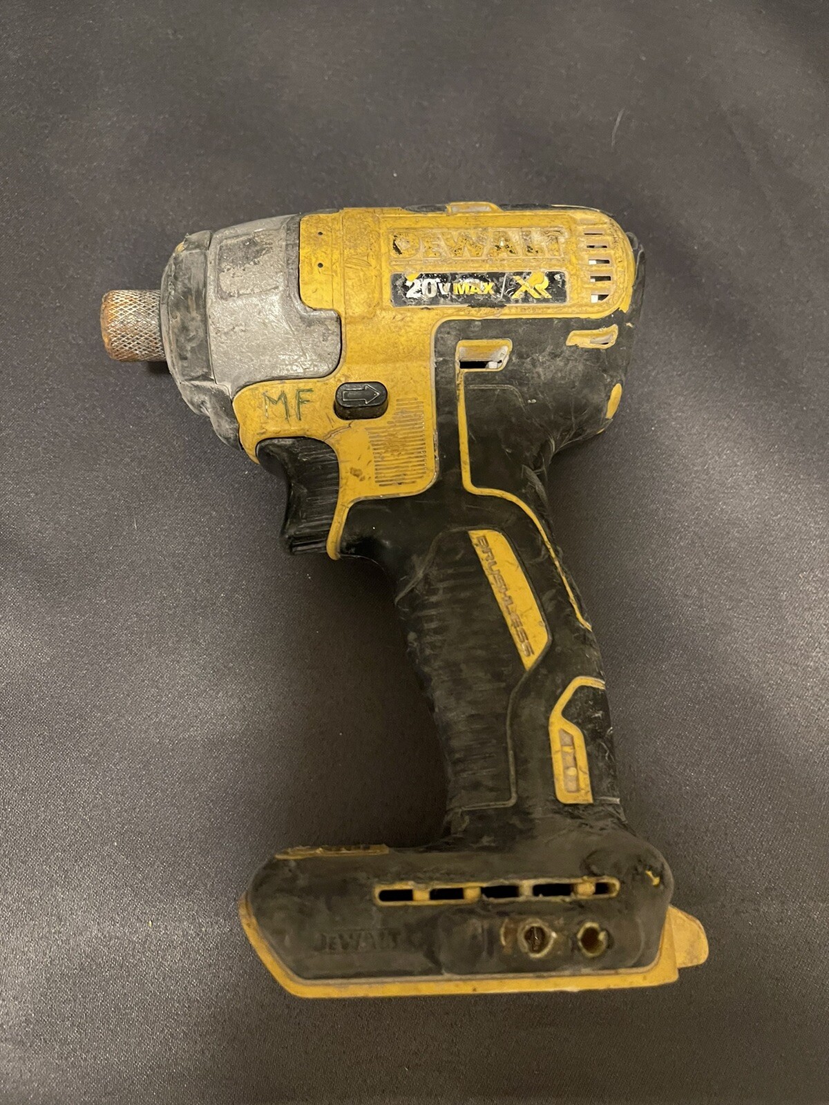 Dewalt DCF887 XR 20V 1/4" 3 - Speed Cordless Impact Driver And Charger ...