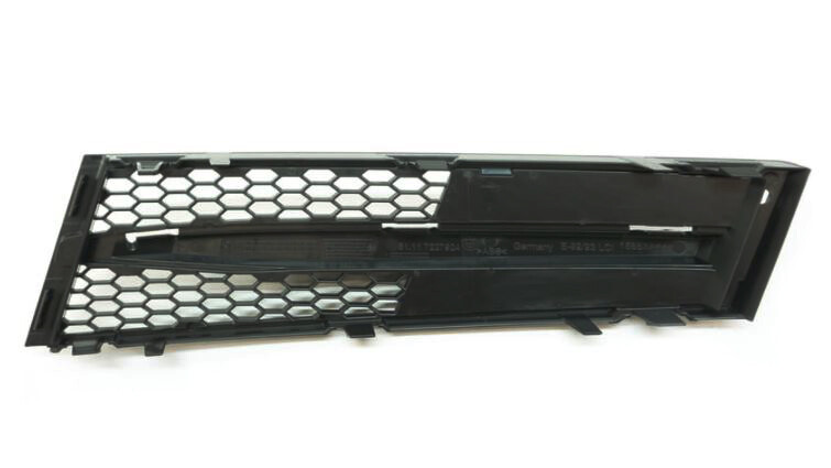 Genuine BMW E92 E93 Front Passenger Side Lower Grille Partially Open ...