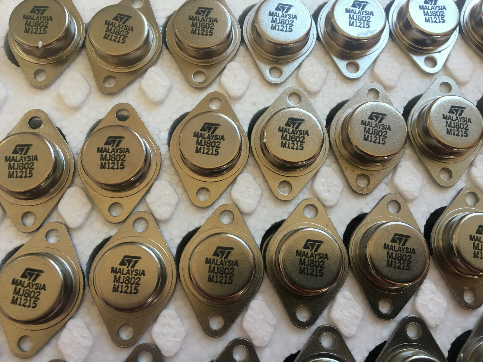 10 Pieces MJ802 4011 High−Power NPN Silicon Transistor 30 A 100V 200W ...