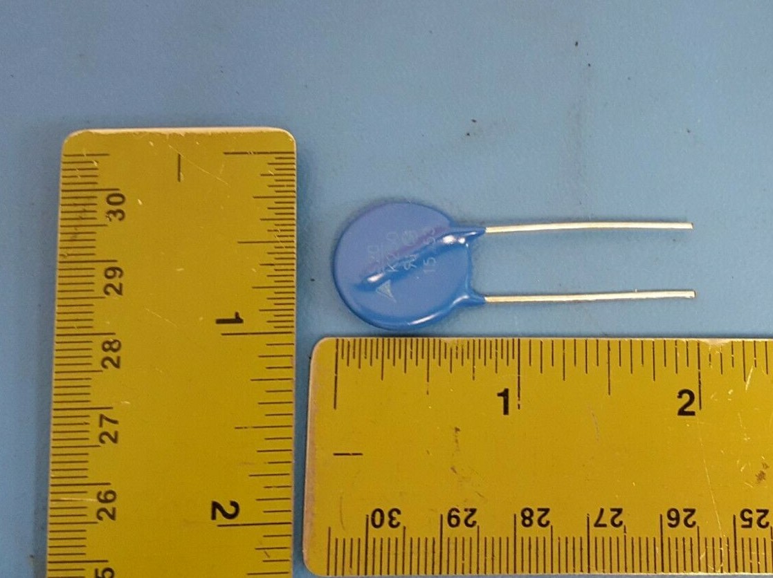 (10pcs) VARISTOR, 390V, 250VAC, 320VDC, DISC 20MM, 940pF, TDK ( Epcos ...