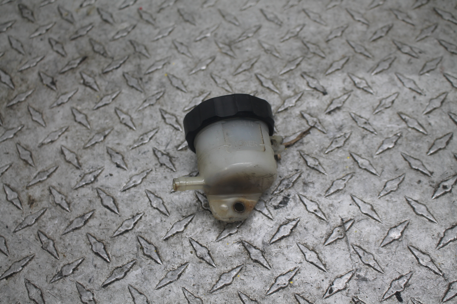 01-02 YAMAHA YZF R6 FRONT BRAKE MASTER FLUID RESERVOIR TANK BOTTLE OEM ...