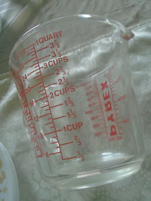 Vintage Pyrex Measuring Cup Glass Red Letter Closed D-Handle 1 quart/4 ...