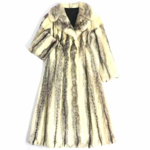 MINK Cross mink x pearl white mink, lining with floral pattern ...
