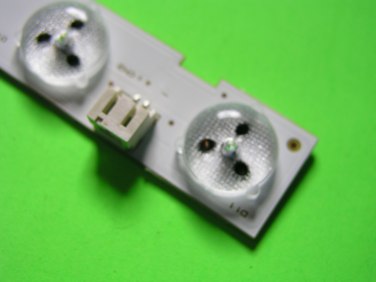 Emerson OEM LED Backlight Strip LF501EM5F UDULED0GS044 (right side) | eBay