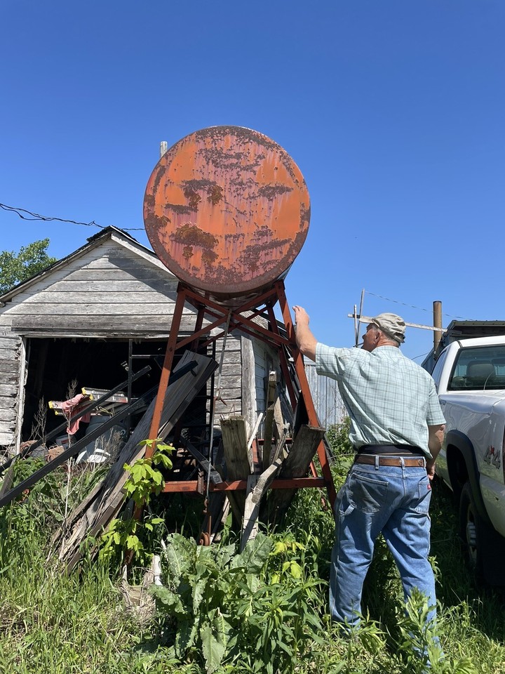KAY 300 gallon ~ STEEL ABOVE GROUND DIESEL FUEL/GASOLINE STORAGE TANK ...