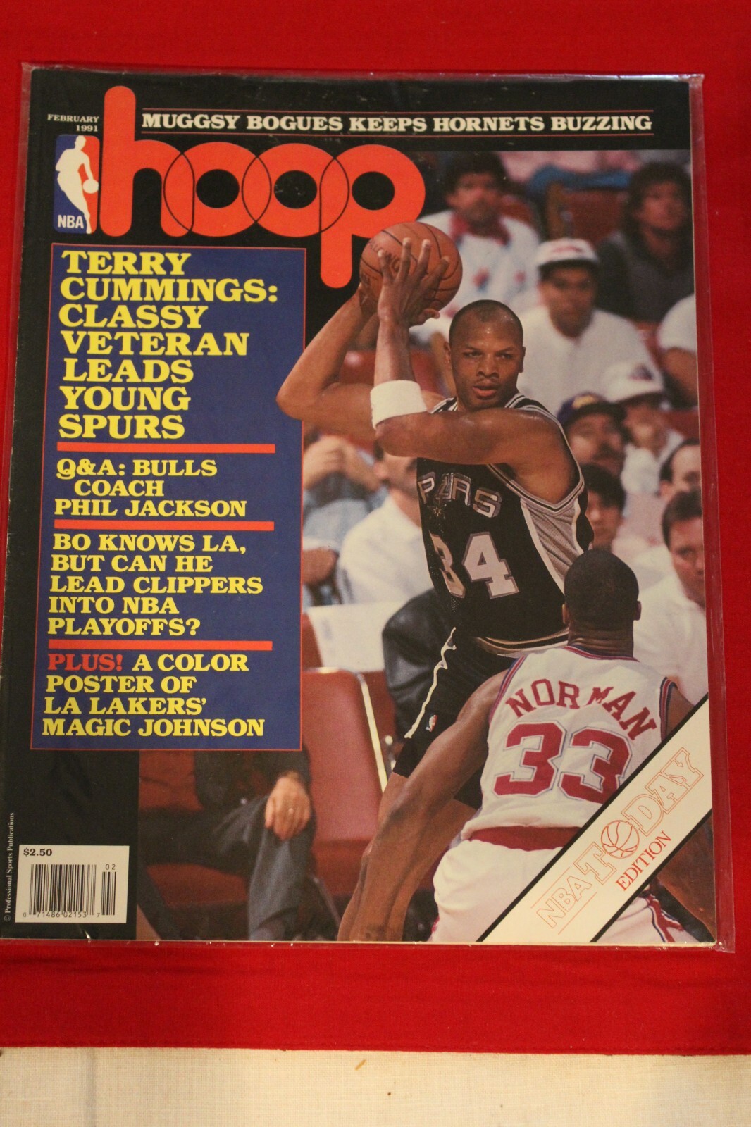Feb 1991 HOOP Magazine-Terry Cummings-Magic Johnson Poster is intact-L ...