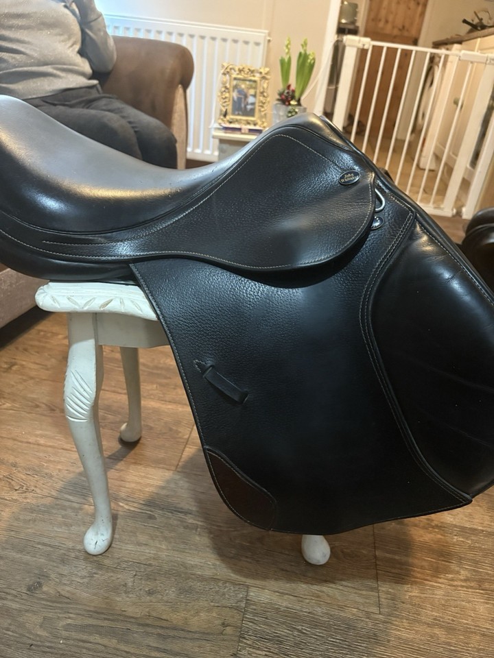 John Whittaker 16.5 Inch Junior Pro Jump Saddle | eBay UK