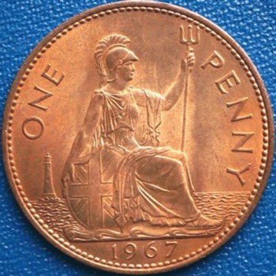 1967 Vintage Old Style British QE II Britannia Penny Coin (1d). With ...