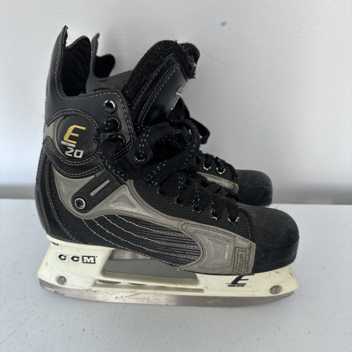 CCM externo 20 Ice Hockey Skates Red And Black Size US 5.5E ...