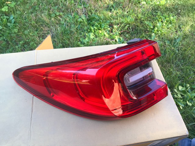 Renault KADJAR 2020 Rear Corner Light Left Side 265552789R for sale ...