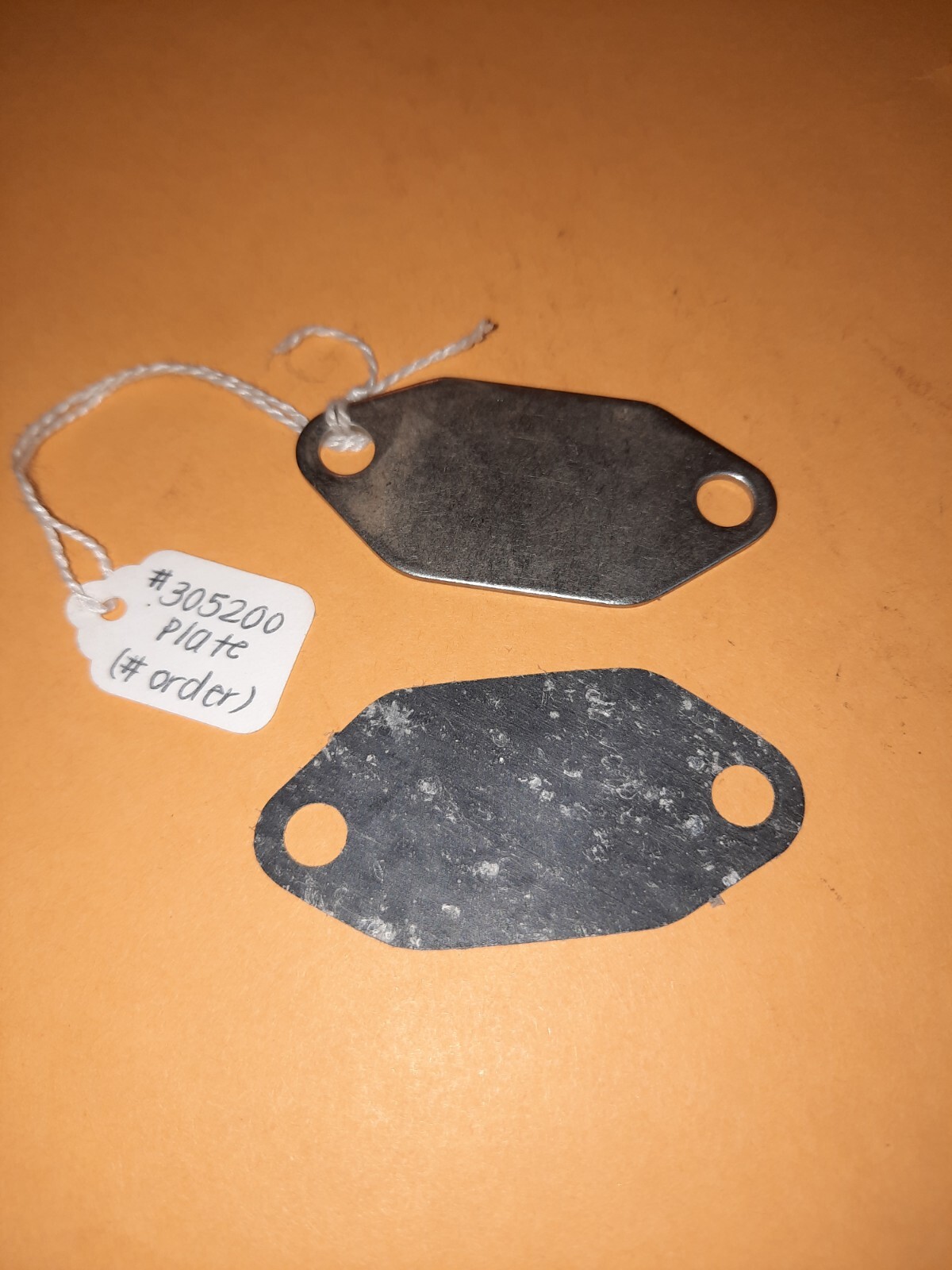 NEW OLD STOCK OMC Johnson Evinrude 305200 cover plate with gasket | eBay