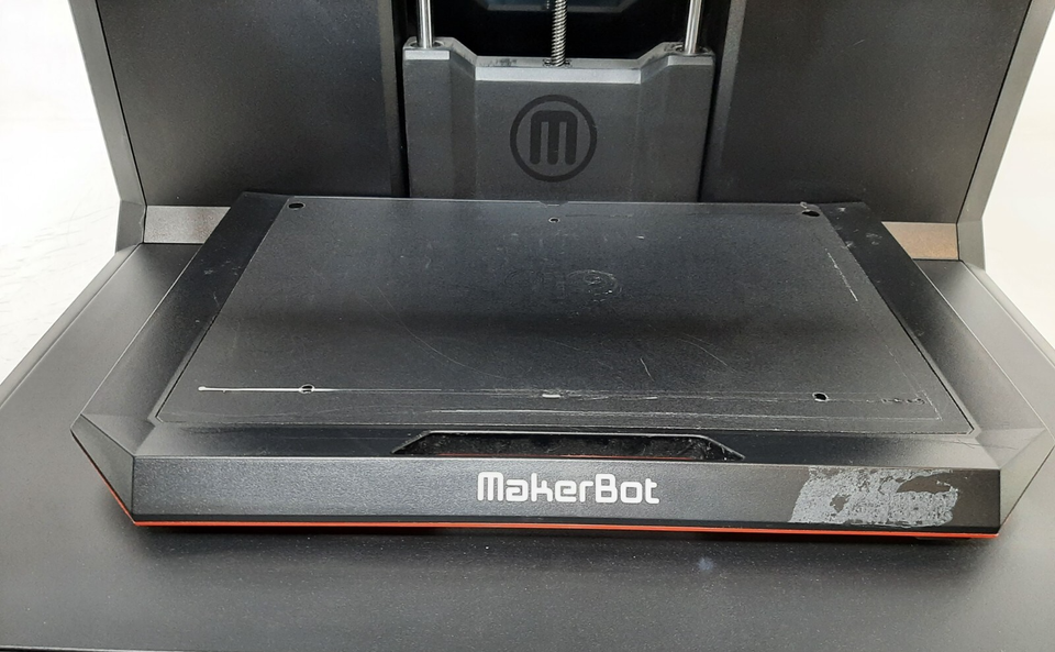 MakerBot Replicator+ 3D Printer PABH65 - Powers On - Parts/Not Working ...