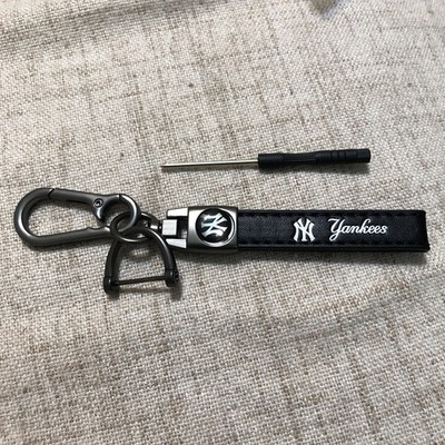 MLB NY Yankees Black Leather Keychain Key Ring fob holder | eBay
