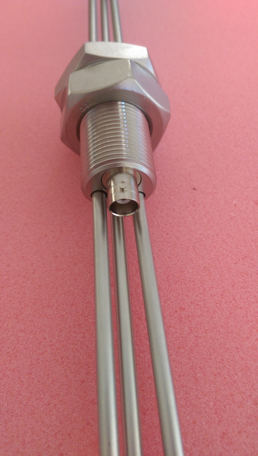 Inficon Model 750-030-G1 1" Bolt Crystal Sensor Feedthrough for sale ...