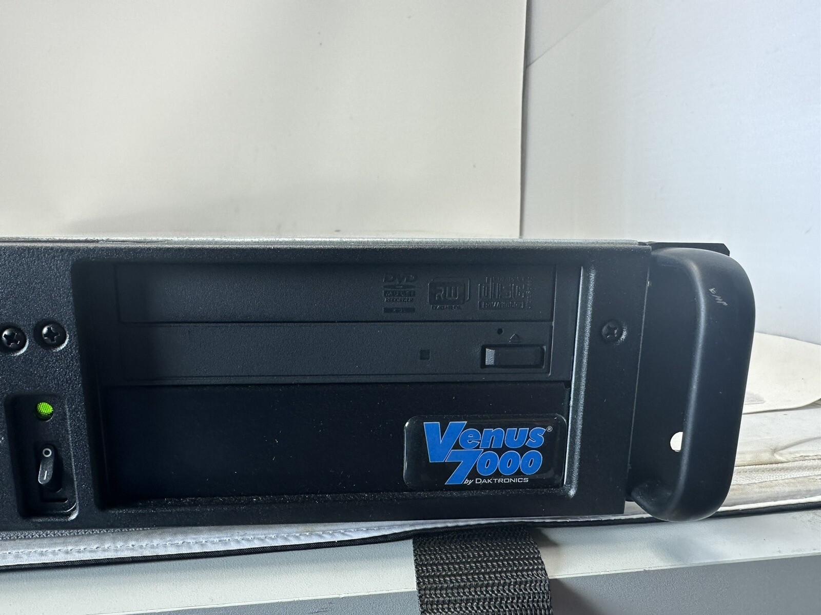 DAKTRONICS VENUS 7000 - DMP-7000 .Read The Description Please . for ...