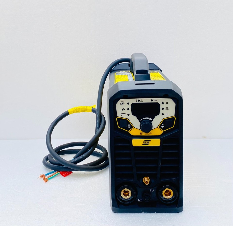 ESAB Rogue ET 200iP Tig/ Stick Welding Machine With Accessories 230 VAC ...