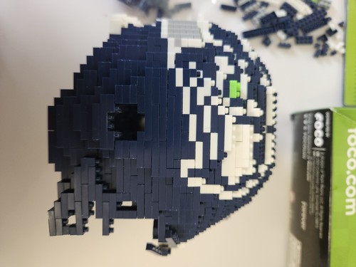 FOCO NFL BRXLZ Seattle Seahawks Team Helmet 3-D Construction Block Set ...