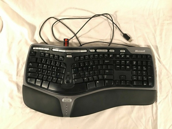 Microsoft Natural Ergonomic Keyboard 4000 V1.0 Model 1048 for sale ...