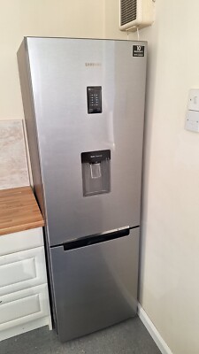 SAMSUNG RB31FDRNDSA/EU 70/30 Fridge Freezer - Silver | eBay UK