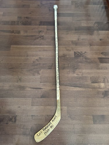 Los Angeles Team Signed Stick Including Wayne Gretzky. Great Story ...