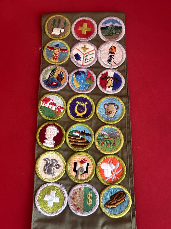 Vintage 1980’s Cub Scout Sash w/ 21 Patches | eBay
