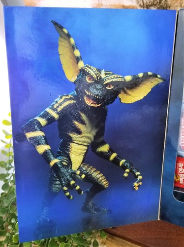 NECA Gremlins Ultimate Gremlin Stripe Action Figure Gambling Smoking ...