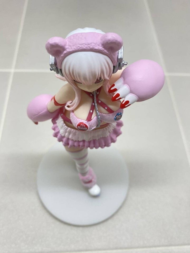 TAITO Gloomy Bear GRG x Super Sonico Race Queen Figure | eBay
