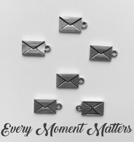 10 x Tibetan Silver ENVELOPE LETTER HOWLER 16mm Charm Pendant LIMITED ...