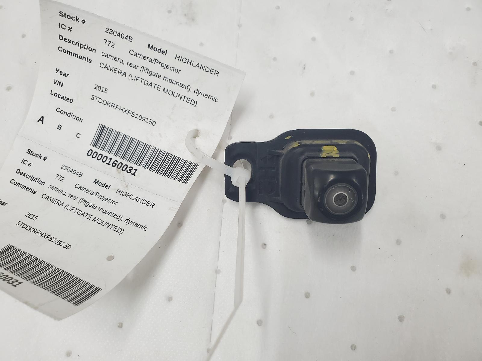 TOYOTA HIGHLANDER Camera/Projector camera, rear (liftgate mounted ...