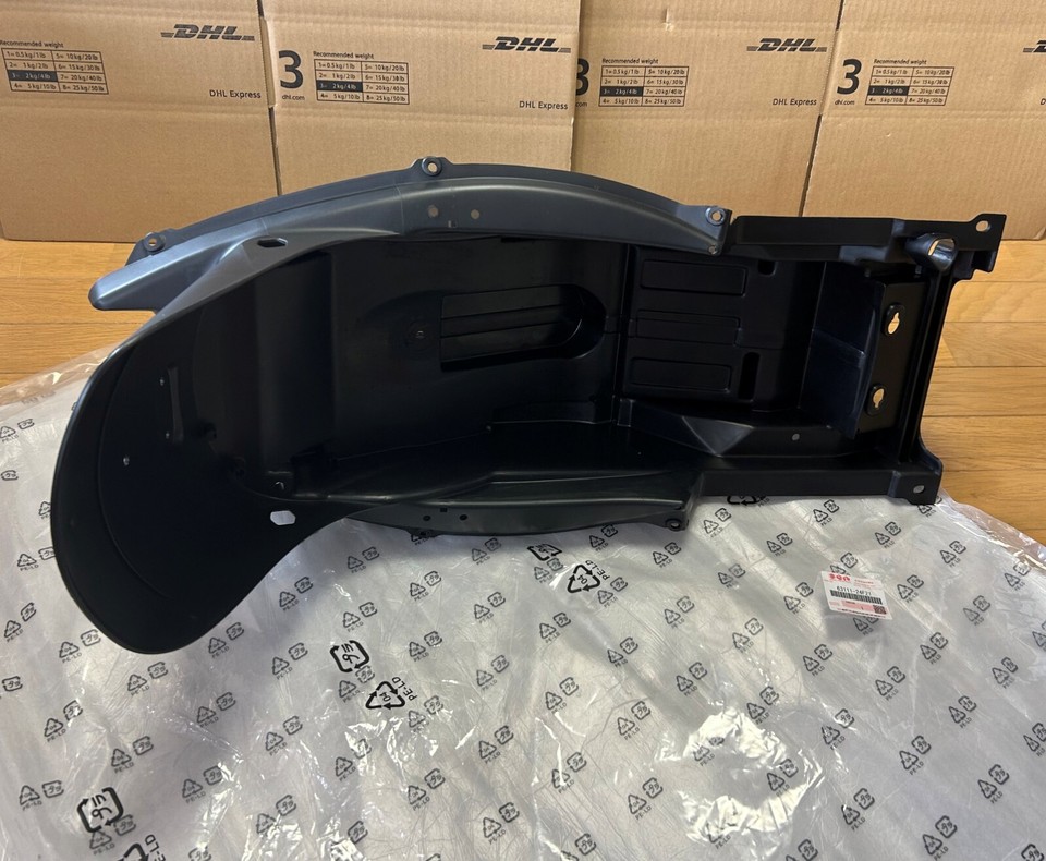 1999-2007 Suzuki Genuine GSX1300 HAYABUSA Rear Fender RR 63111-24F21 ...