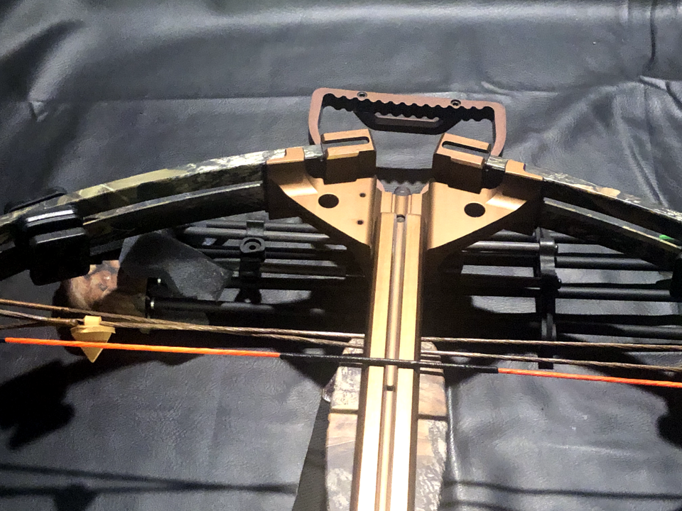 TenPoint Crossbow, Hardsider Case, Scope, Bolts, Tips, 6 Point Series ...