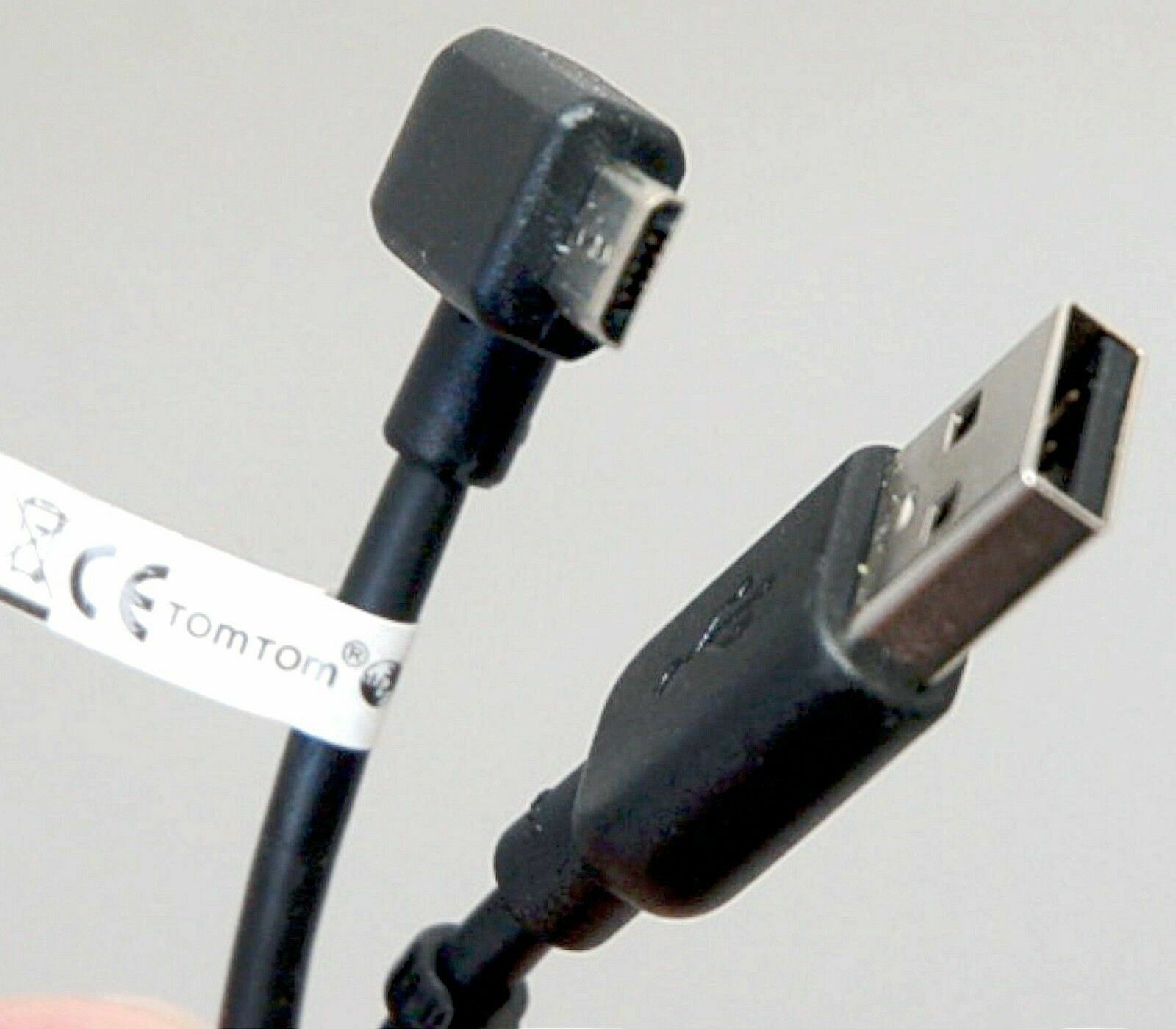 TomTom 4UUC.001.04B USB Charging Cable for GPS Navigations - Black for ...