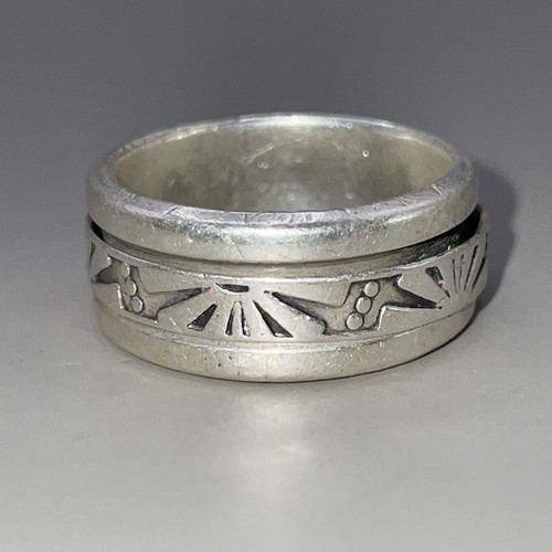 Sterling Silver Native American Design Rotating Band Ring Size 12 (11 ...