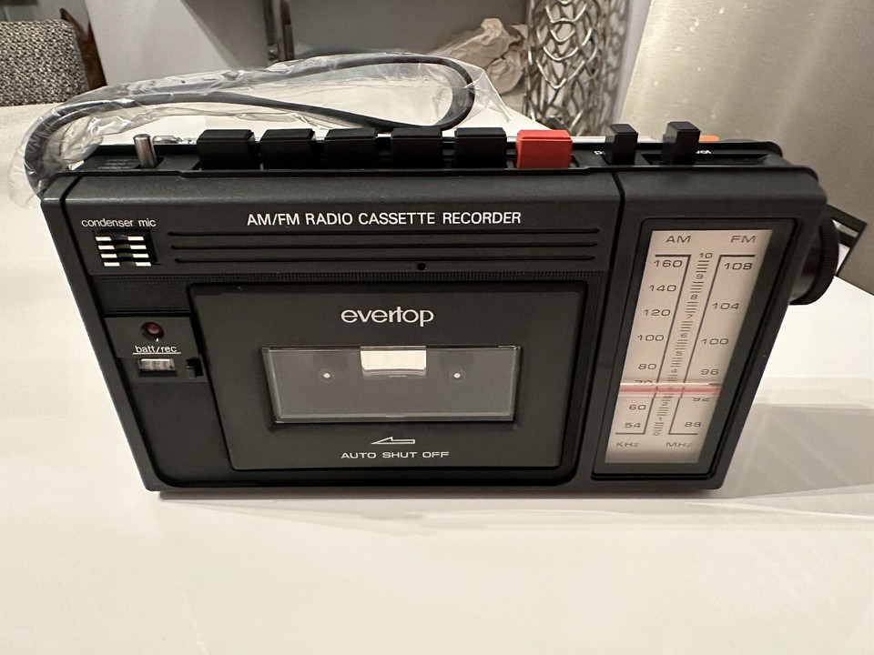 VINTAGE *NEW* Evertop Model MCTR-202 Cassette Tape Recorder AM/FM Radio ...