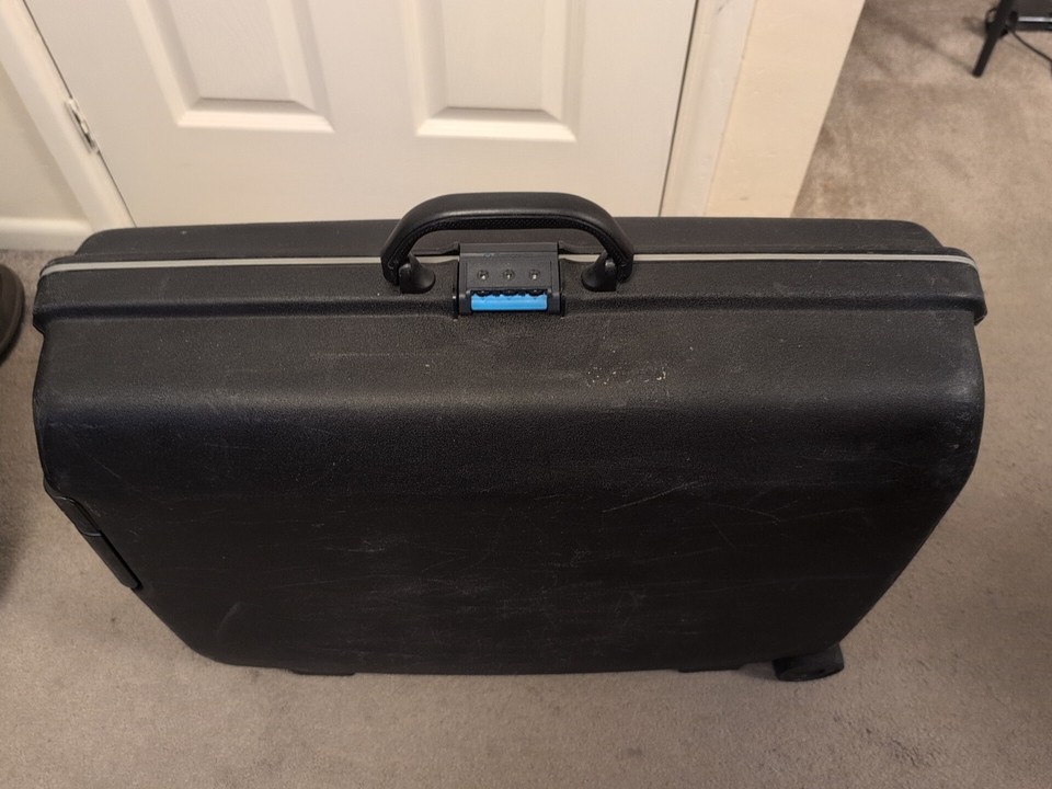 samsonite Oyster Medium Size Approx 69x52x22 Cm hard shell suitcase ...