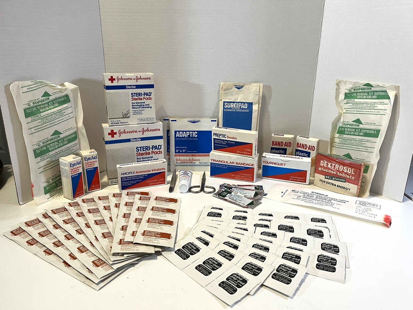 VTG First Aid Supplies Unused Lot/43+ 1980’s Johnson & Johnson Boxes ...