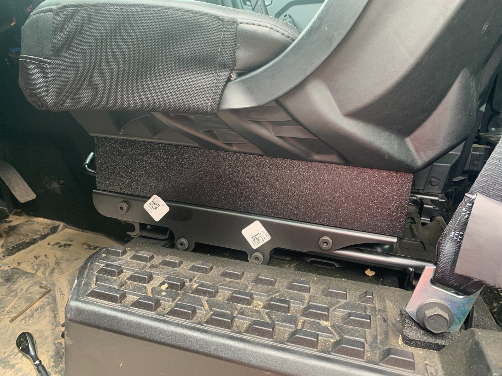 Polaris Xpedition Seat Riser Kit | Black | Plastic