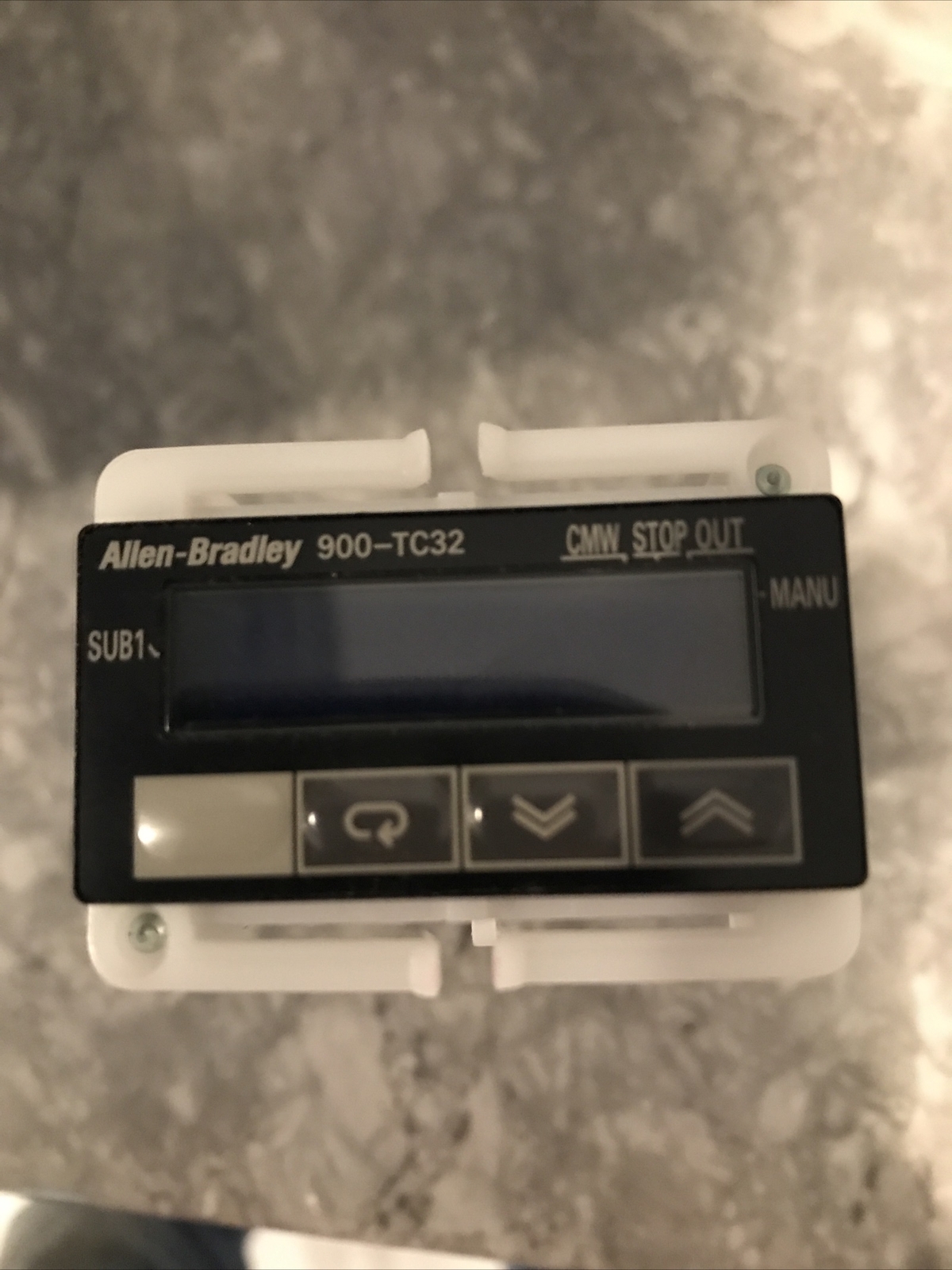 Allen Bradley Temperature Controller Compact Cat 900-tc32vgtz25 Series ...