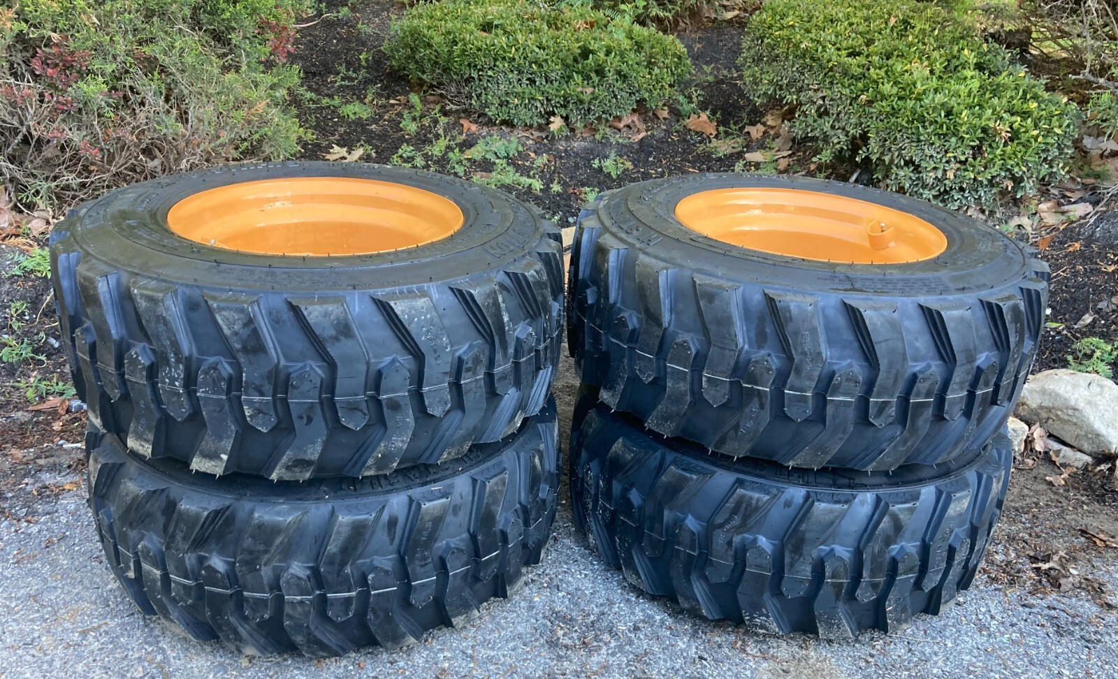 4-12X16.5 SKS-1 Tires/Rims for Case 1845, 1845C, XT & 400 series-12-16. ...