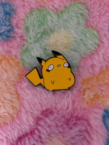 POKEMON Nintendo Pocket Monsters Funny Derpy Pikachu Enamel Badge Pin ...