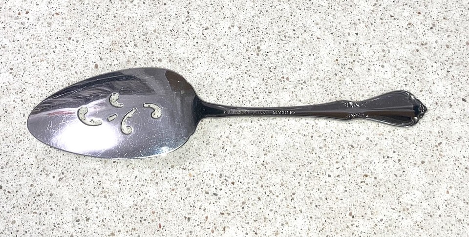 ONEIDACRAFT DELUXE STAINLESS PIERCED CHATEAU CAKE PIE SERVING UTENSIL ...